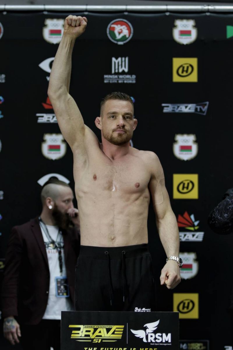 Lucas Martins and Marcel Grabinski have to be held back at BRAVE CF 51 weigh-ins | BRAVE Combat ...